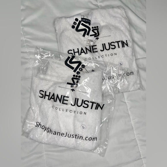 Shane Justin | Tops | White Furry Long Sleeve Skirt Set Shane Justin ...